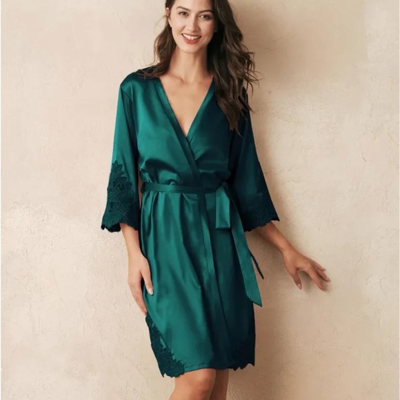 Aw Bridal | Intimates & Sleepwear | Aw Bridal Short Satin Lace Robe ...
